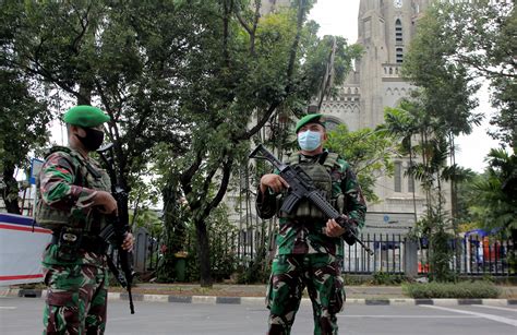 Jelang Paskah Pengamanan Gereja Katedral Diperketat Poskotaonline