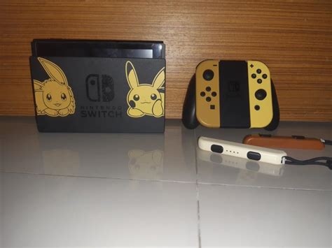 Nintendo Switch Lets Go Edition And Games Video Gaming Video Games