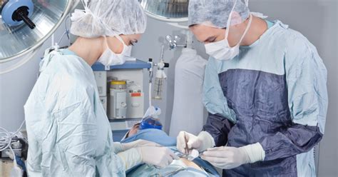 Por primera vez en el Caribe, realizan cirugía intrauterina para corregir malformación a un feto