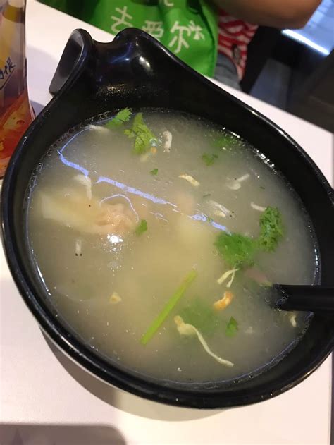 2023小杨生煎南京中海环宇城店美食餐厅牛肉粉丝汤口感不错的，但是【去哪儿攻略】
