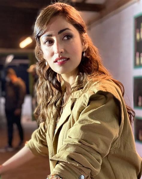 Yami Gautam Scrolller