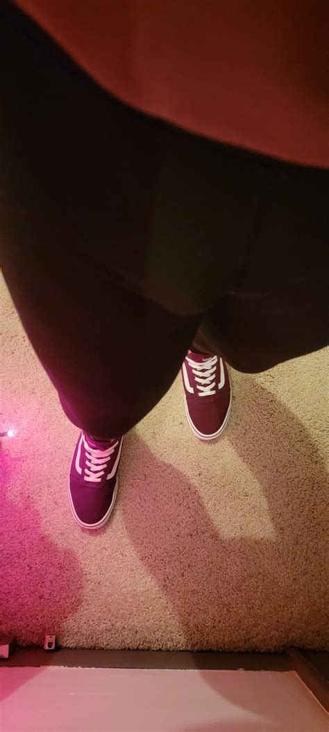 Cum On Mirror Yoga Pants Photo Ashemaletube Com