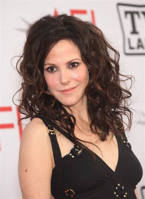 51 Awesome Curly Hairstyles For Women Over 50