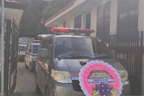 Jenazah Korban Kecelakaan Pesawat Di Papua Pegunungan Diantar Ke Rumah