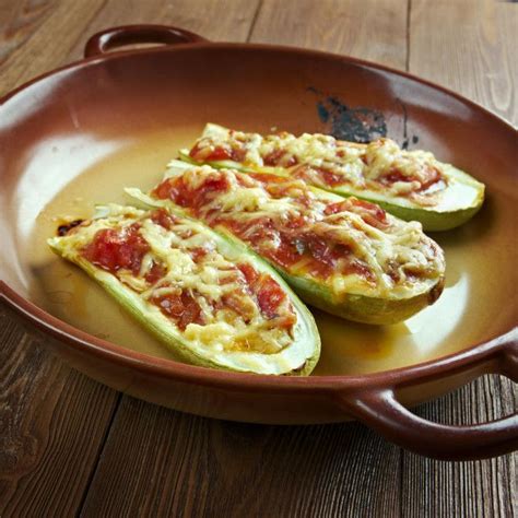Recette Courgettes Farcies Au Riz Et Thon à Ma Façon Recipe Food