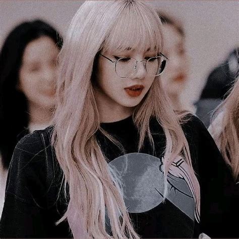 Pin by 𝙸𝚌𝚎 𝙻𝚊𝚝𝚝𝚎 on Ваши пины Blackpink lisa Lisa blackpink wallpaper Lisa