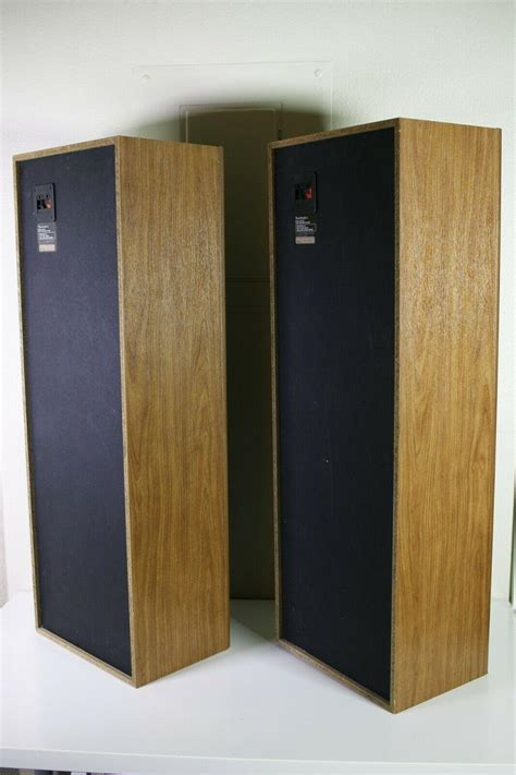 Vintage Technics Sb A33 Tower Speakers Dual Woofers Excellent