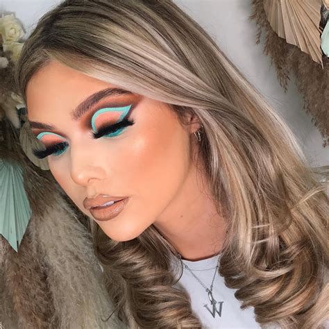 10 Stunning Rave Makeup Looks Ideas For You To Try On To Stand Out In 2023