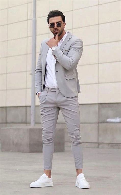 📌จองด่วน ชุดเพื่อนเจ้าบ่าว คิวจองชุดใกล้เต็มแล้วนะครับ 📌📌โปรโมชั่นพิเศษ ️ ️เช่าสูทราคาถูก สนใจ