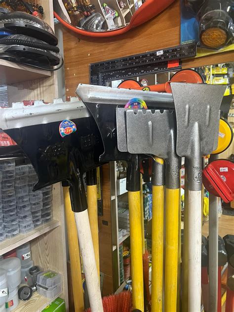 Гадна талбайн цэвэрлэгээний багаж хүрз мөс цохигч цасны хуванцар төмөр хүрз дэрсэн шүүр савар