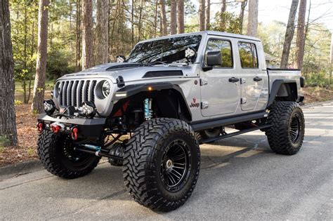 2020 Jeep Gladiator Images