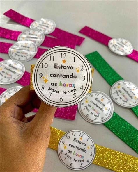 Lembrancinha relógio de pulso de papel para volta às aulas Como fazer