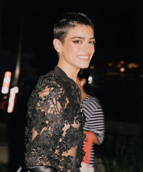 Dixie Damelio Shaved Head Chic Short Hair Thin Hair Pixie Short