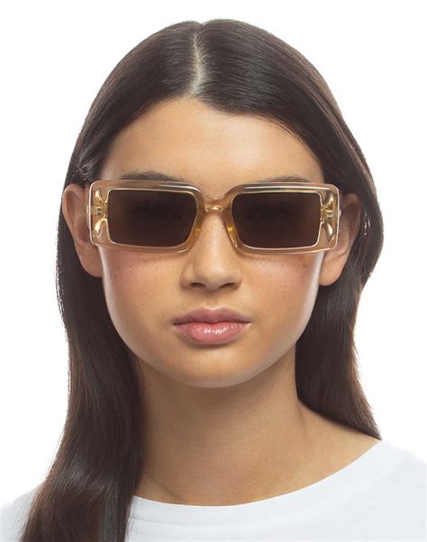 The Impeccable Alt Fit Sand Sunglasses Le Specs Watch Wear