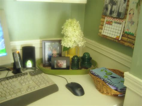 Rindy Mae Computer Cubby Makeover