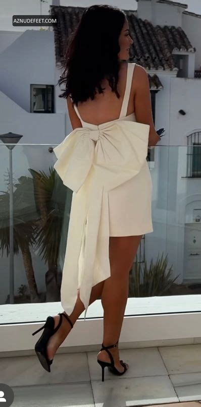 Grainne Mccoy Feet Aznudefeet