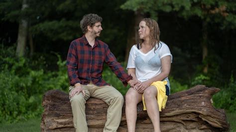 Hulu Renews Amy Schumer Comedy Life And Beth For A Second Season — Geektyrant