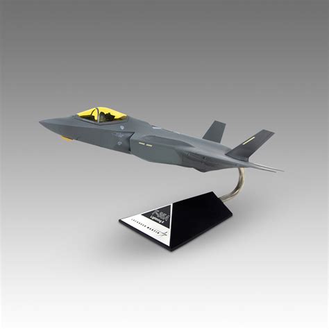 Lockheed Martin® F35® Lightning Ii® Desktop Model In 1 48 Scale — The Model Shop By Pacmin