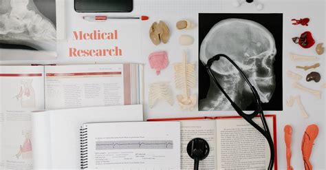 Nurese 간호 학교 간호사 개인 보호 장비 건강 공부하다 과학 과학 실험실 교과서 교육 굽 달린 큰 컵