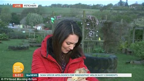 Chick Poos On Weather Girl Laura Tobin Live On Gmb Daily Mail Online