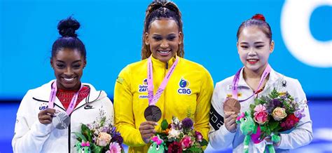 Mondiaux De Gym Rebeca Andrade Sacrée Au Saut Devant Simone Biles