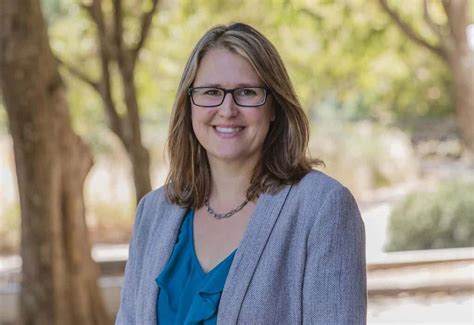 Adjunct Vs Außerordentlicher Professor Unterschied Und Vergleich