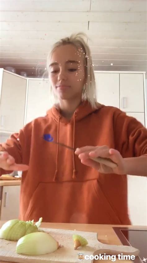 Pin By Abigail On Lisa And Lena Lisa Or Lena Fashion Lena
