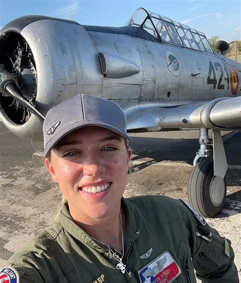 Who Was Devyn Reiley Two Time Super Bowl Champ Bruce Collies Pilot