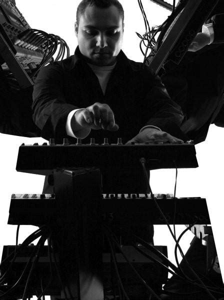 Little Computer People Songs Events And Music Stats