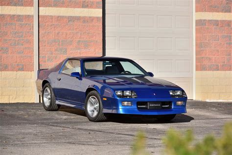 Brand New 1990 Camaro Iroc Z 1le Hidden In A Basement For 35 Years