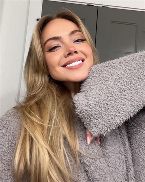 Danielle Bradbery Rladiesofcountrymusic