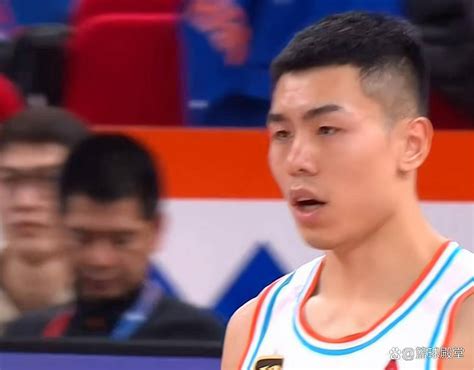 山东98 77战胜广东 球员评价：2人满分，6人及格，4人低迷全场陈培东比赛