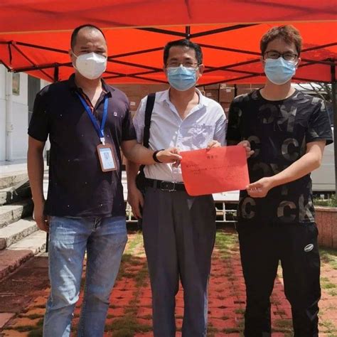 爱心厦门 聚善抗疫二： “疫”路见真情，市伞业协会捐赠100顶帐篷助力疫情防控企业
