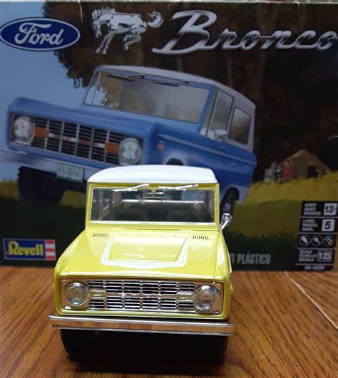 Ford Bronco Plastic Model Truck Kit Scale Pictures By Jlkropp Tamaqua