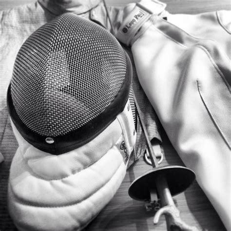 Pin De Martina Paz En Esgrima Esgrima Taekwondo Busqueda De Fotos