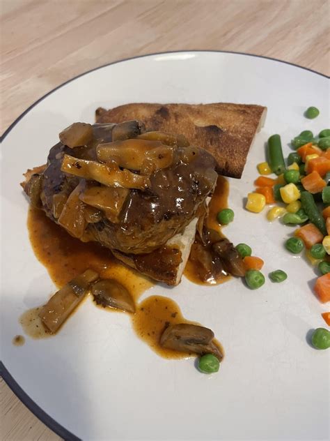 Primarily Aldi Ingredients Salisbury Steak With Mushroom Gravy