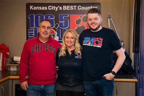 Four Inane Questions With 106 5 The Wolfs Codie And Zeke