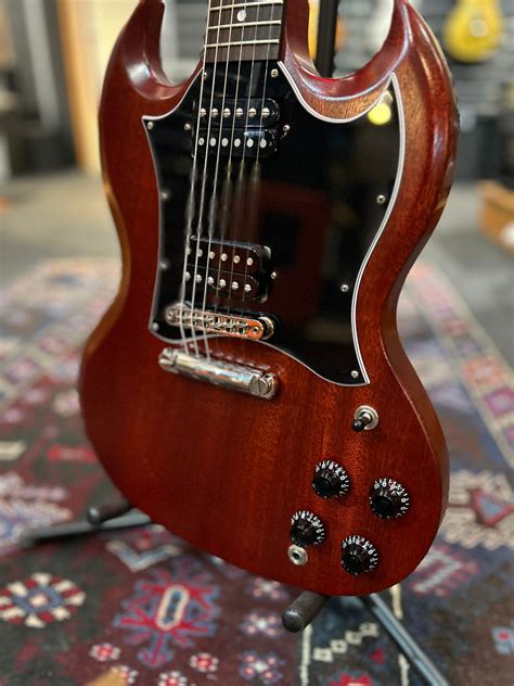 2020 Gibson Sg Tribute Walnut Hh Leather Gigbag Life Guitars Co