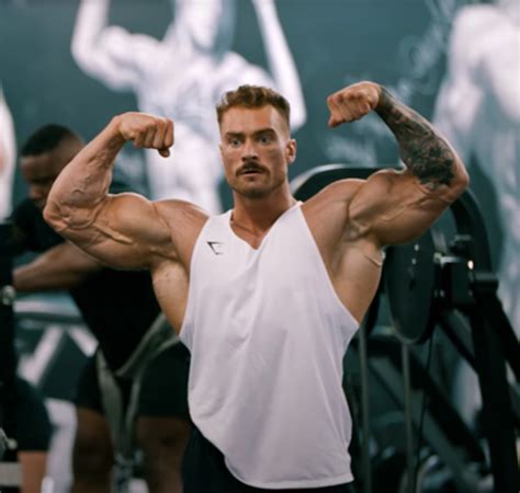 Wie Gut Sieht Chris Bumstead Cbum Für Euch Aus Sex Frauen Männer