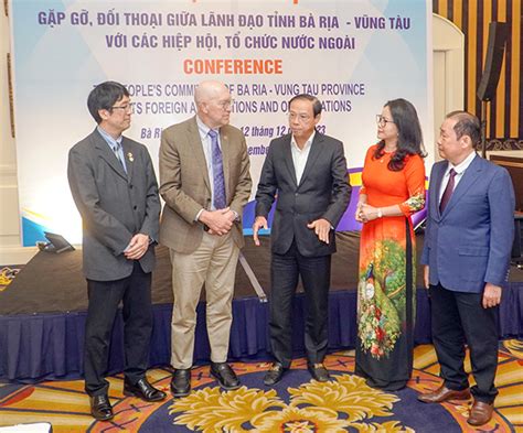 Lu N L Ng Nghe V Ng H Nh V I Doanh Nghi P Trung T M X C Ti N U T Th Ng M I Du L Ch