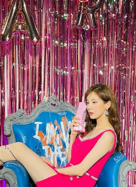 패션엔 소녀시대 서현 도적에서 바비로 팬심 유혹하는 바비 핑크 팬미팅룩