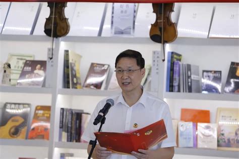 巾帼和丨开“厅”迎客话共富，“东海渔嫂”奋楫“两个先行”新篇章澎湃号·政务澎湃新闻 The Paper