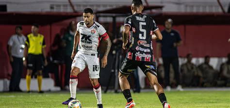 Vitória Bate O Atlético De Alagoinhas No Carneirão Pelo Campeonato