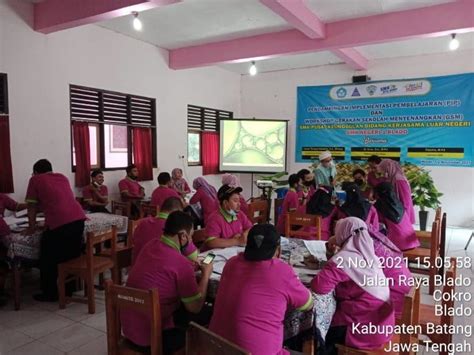 KEGIATAN WORKSHOP GERAKAN SEKOLAH MENYENANGKAN SMK Negeri 1 Blado
