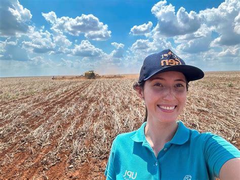Poliana Bortoluzzi No Linkedin Hoje Foi Dia De Instalar Um Campo Experimental De Nimaxxa Pela