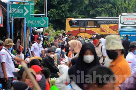 Foto Arus Mudik H Lebaran Di Terminal Bus Kalideres Jakarta
