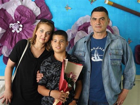 Igor Ikonić Učenik Generacije Osnovne škole Sveti Sava U Rogatici Katera