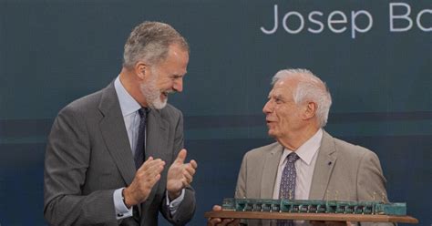 VÍdeo Felipe Vi Entrega El Xviii Premio Europeo Carlos V A Josep Borrell En El Monasterio De