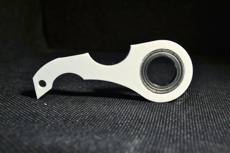 3d Printed Curved Keychain Spinner Etsy