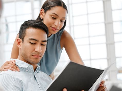 Female Flirting 28 Signs And How To Recognize Them List Lovers